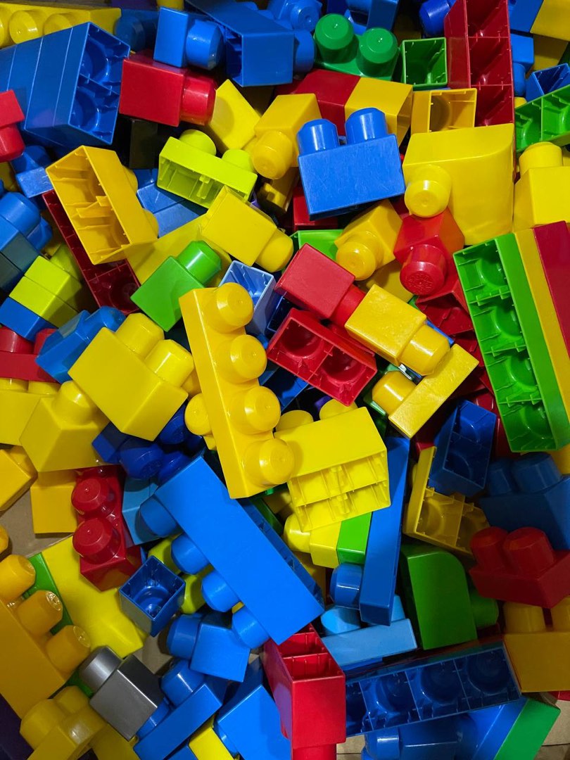 MEGA BLOKS BUILDING BLOKS 200 pcs, Hobbies & Toys, Toys & Games on ...