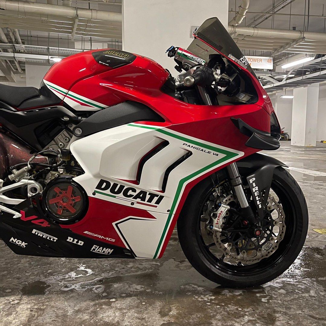 [Mobile] 10 in 1 Bike Ceramic coating package, Motorcycles, Motorcycle ...