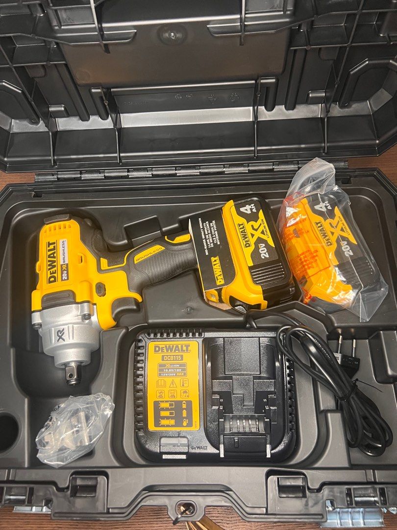 New Full Set DEWALT Brushless 20V MAX* XR Cordless Impact Wrench with ...