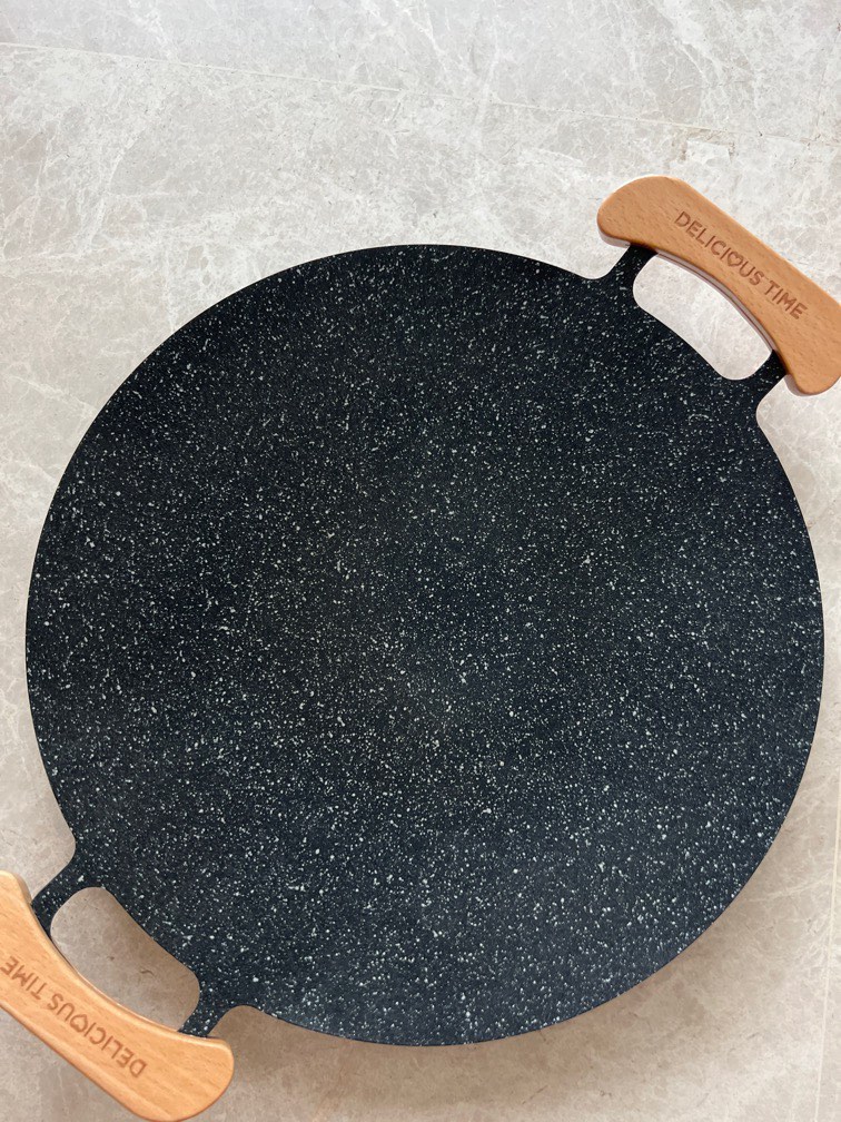 Non stick flying pan bbq w coating , TV & Home Appliances, Kitchen ...