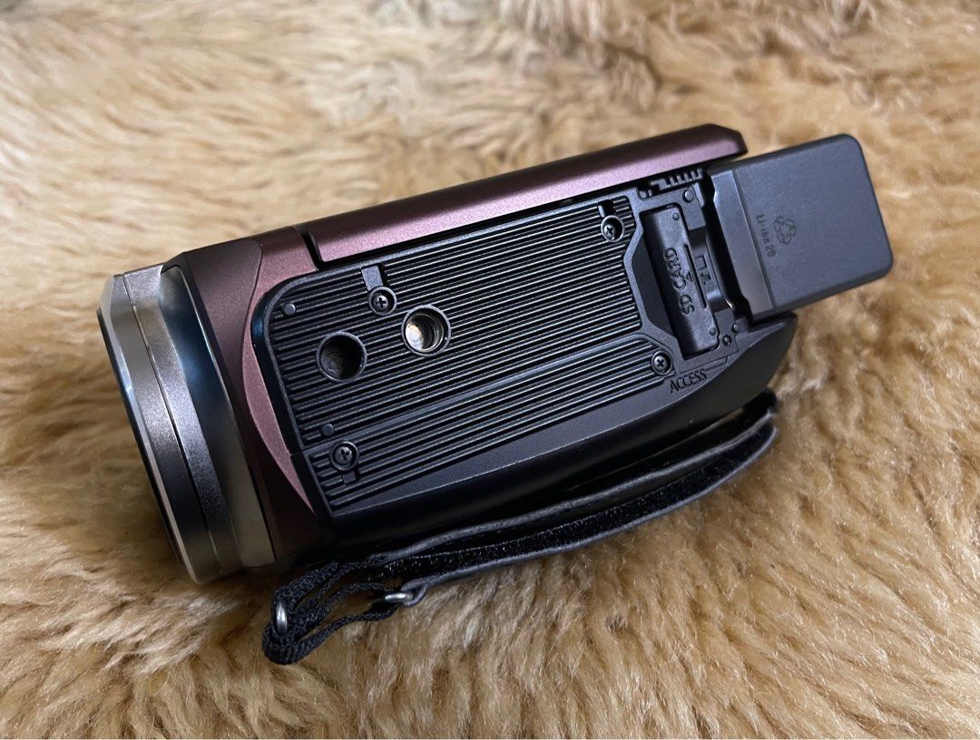 Panasonic HC-V720M 64GB Full HD Camcorder, Photography, Video Cameras ...