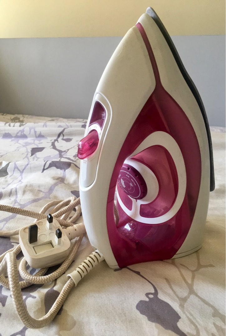 Philips clothes flat iron with steamer 220v, Furniture & Home Living ...