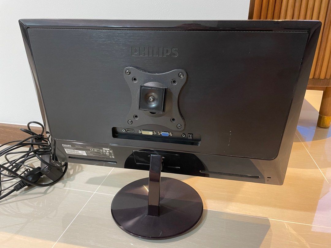 Philips Monitor: 23 inch 1080p, Computers & Tech, Desktops on Carousell