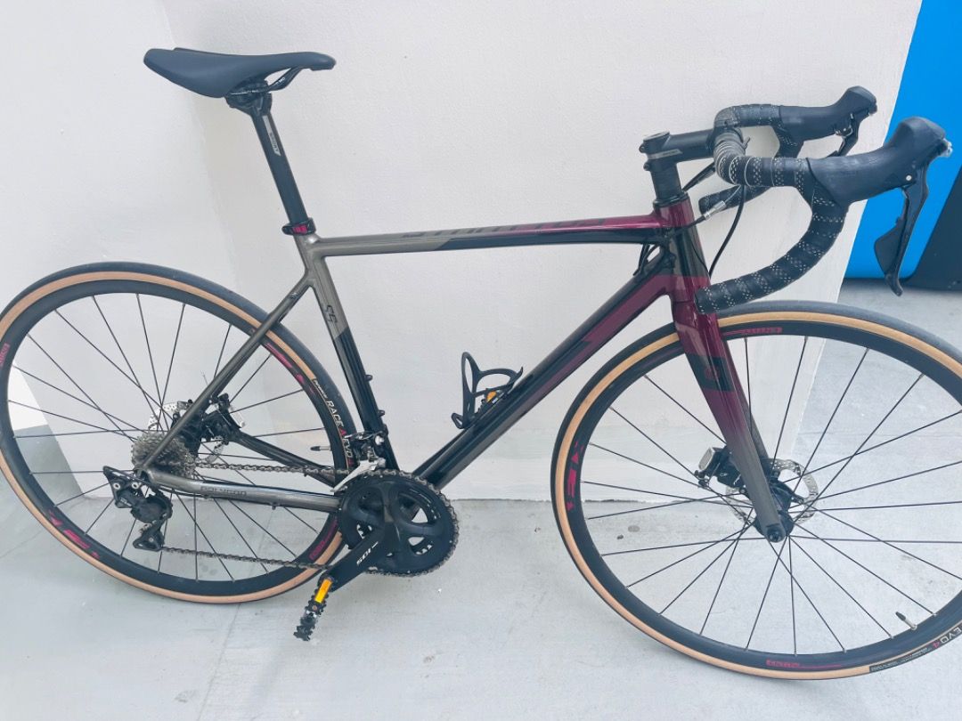 Polygon Strattos S5 Disc Road Bike 2020 M, Sports Equipment, Bicycles ...