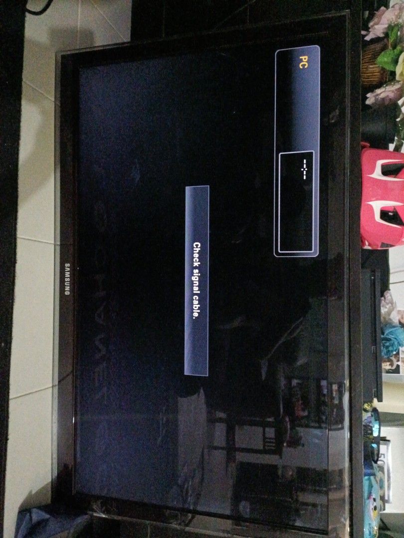 Samsung 42 inc LED tv normal TV, TV & Home Appliances, TV ...