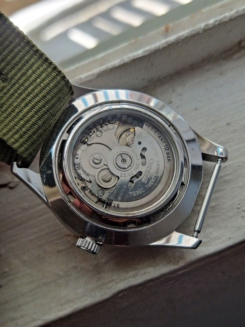 Seiko SNZG09 Green Military Watch, Men's Fashion, Watches & Accessories ...