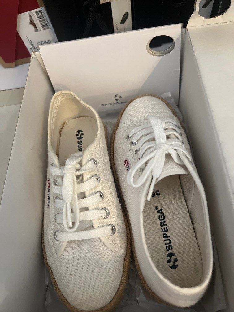 Superga Sneakers, Women's Fashion, Footwear, Sneakers on Carousell