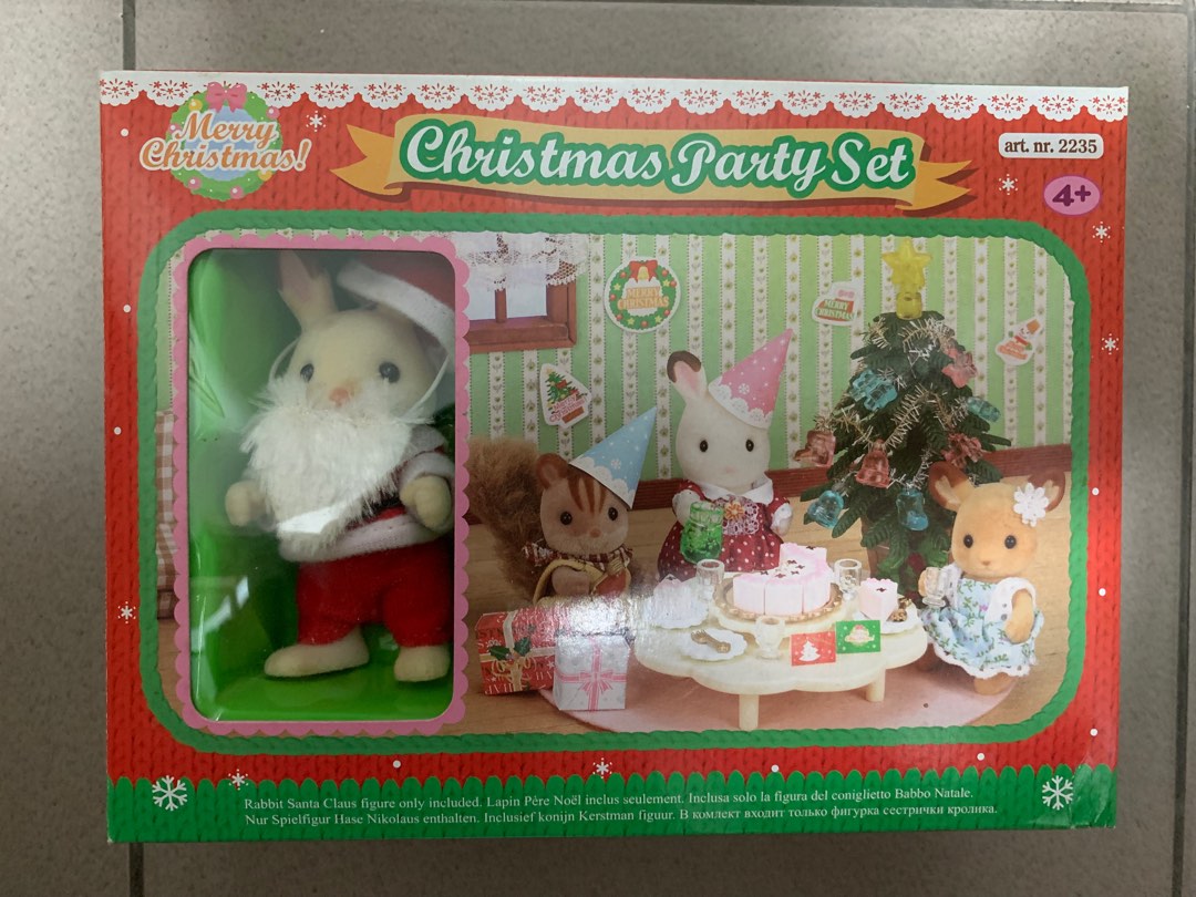 Sylvanian families Christmas party set, Hobbies & Toys, Toys & Games on ...