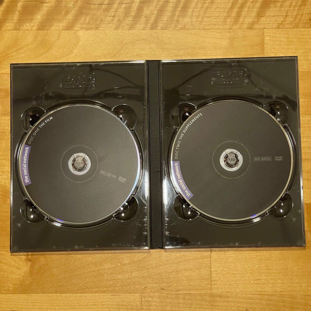 The Social Network (DVD, 2-Disc Collector's Edition), Hobbies & Toys ...