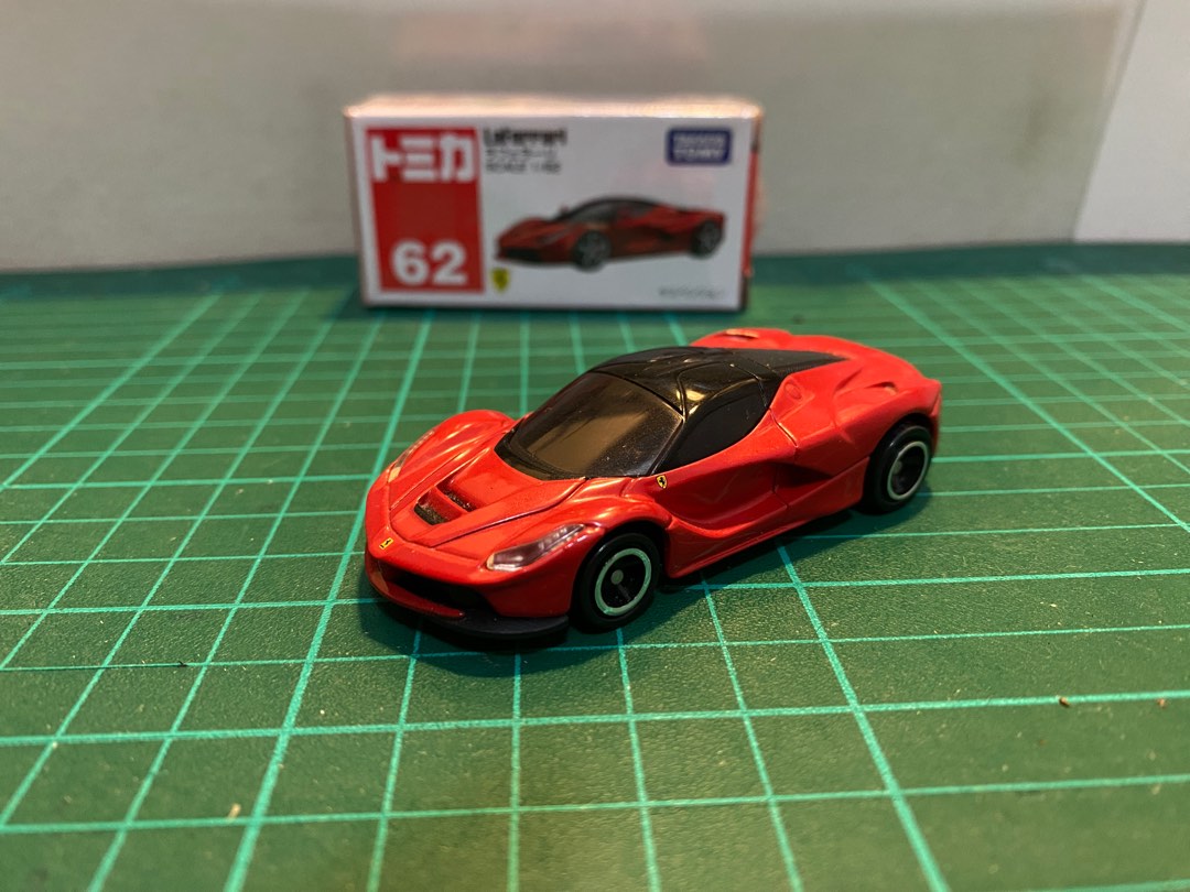 Tomica 62 laferrari, 興趣及遊戲, 玩具 & 遊戲類 - Carousell