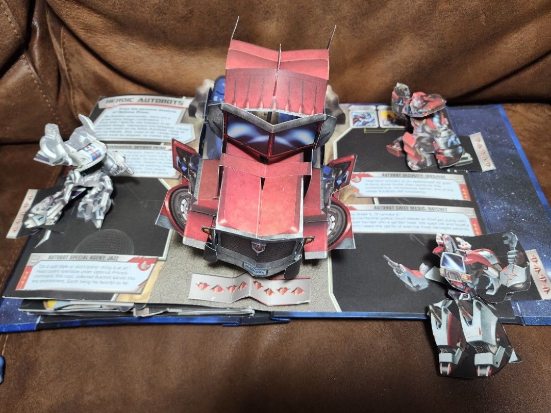 Transformers Pop-Up Book, Hobbies & Toys, Books & Magazines, Children's ...