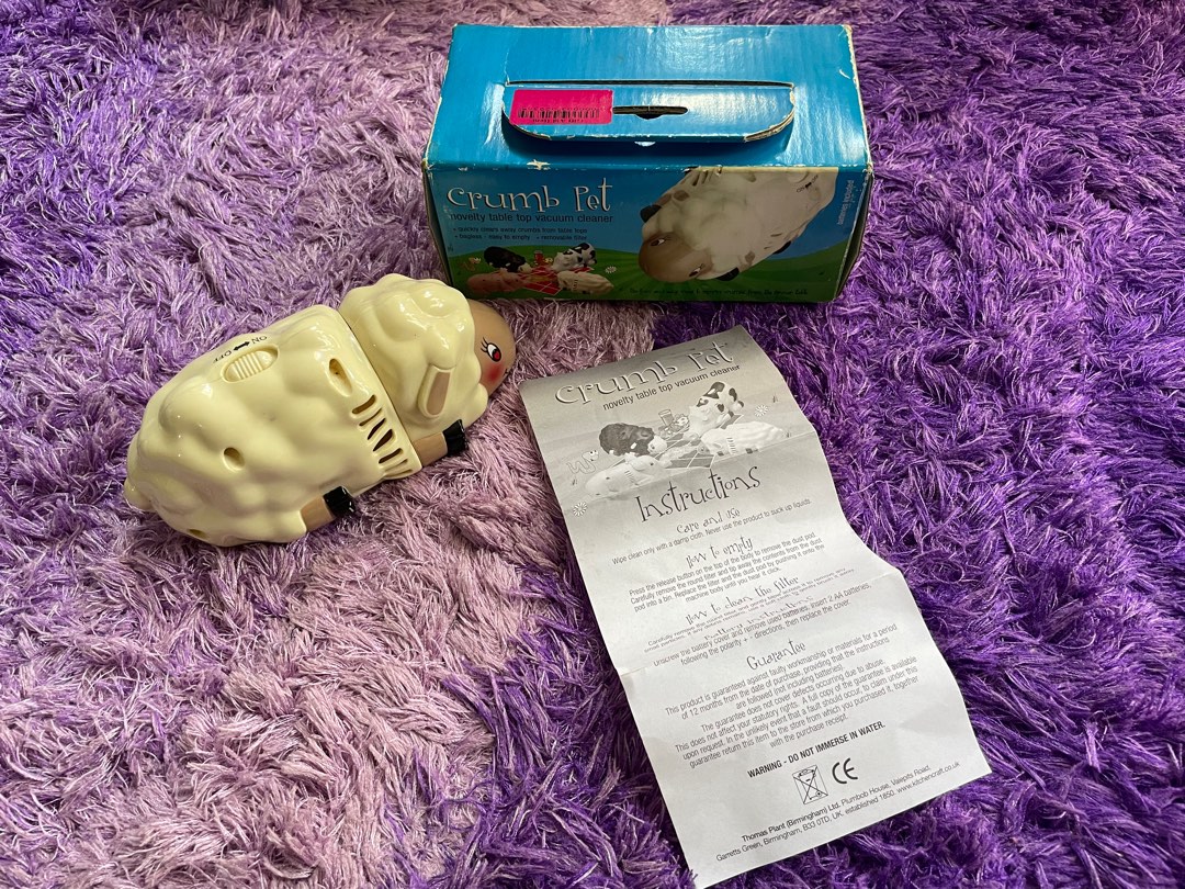vintage crumb pet novelty table top vacuum cleaner, Hobbies & Toys ...