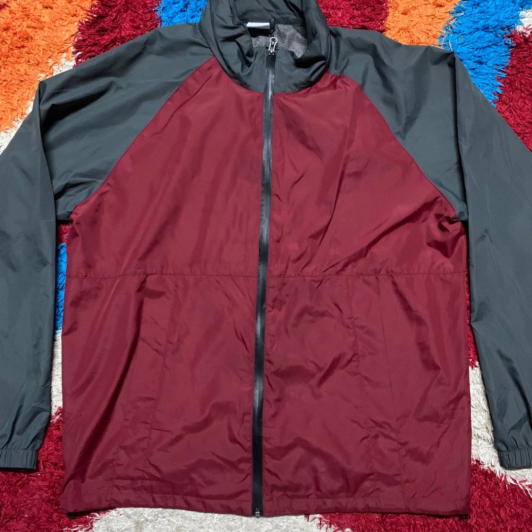 Windbreaker first down, Men's Fashion, Activewear on Carousell
