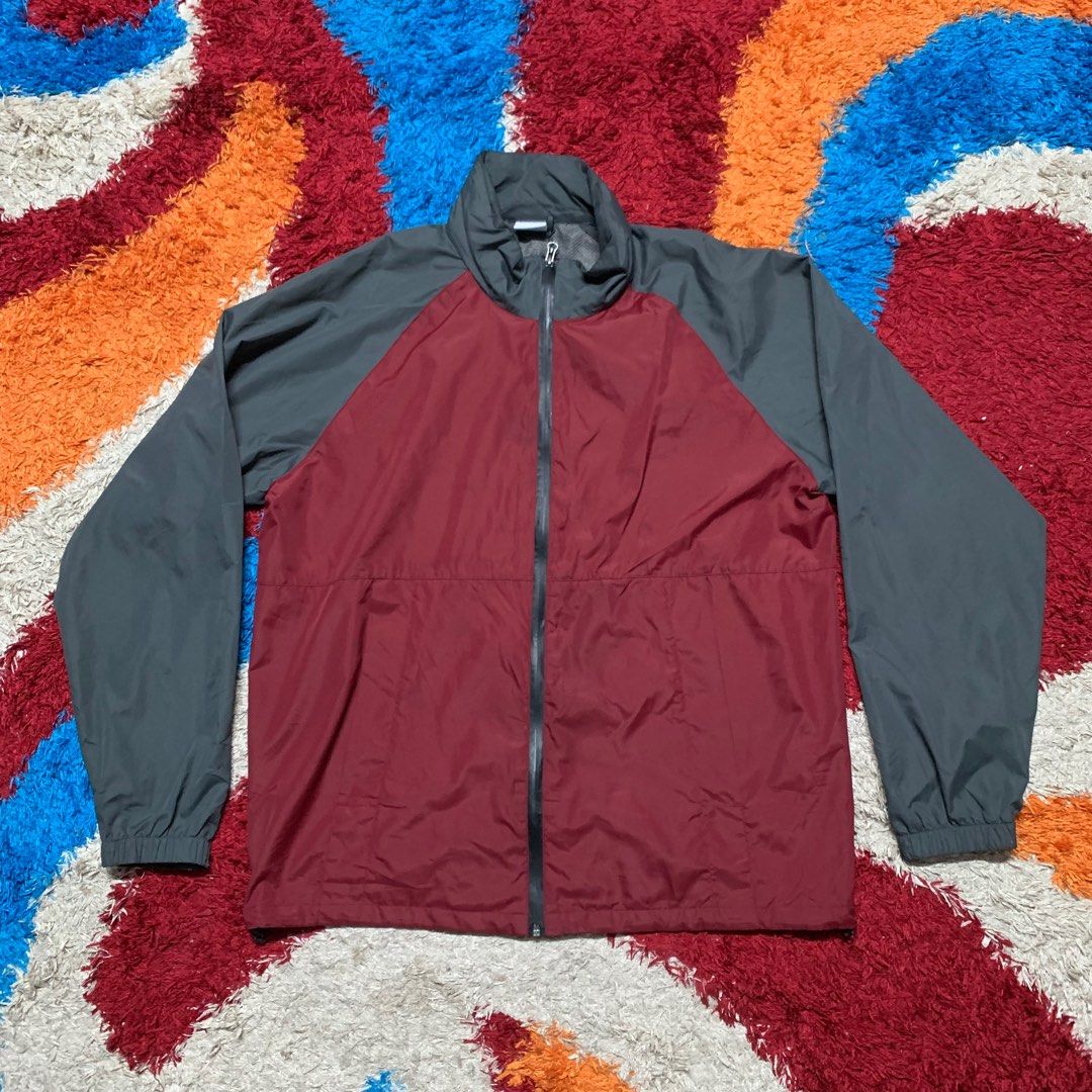 Windbreaker first down, Men's Fashion, Activewear on Carousell