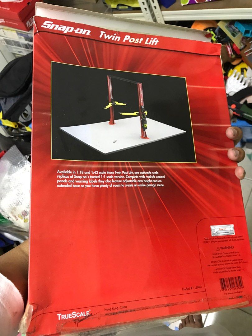 1/18 Snap On Twin Post Lift Car Garage, Hobbies & Toys, Toys & Games on ...