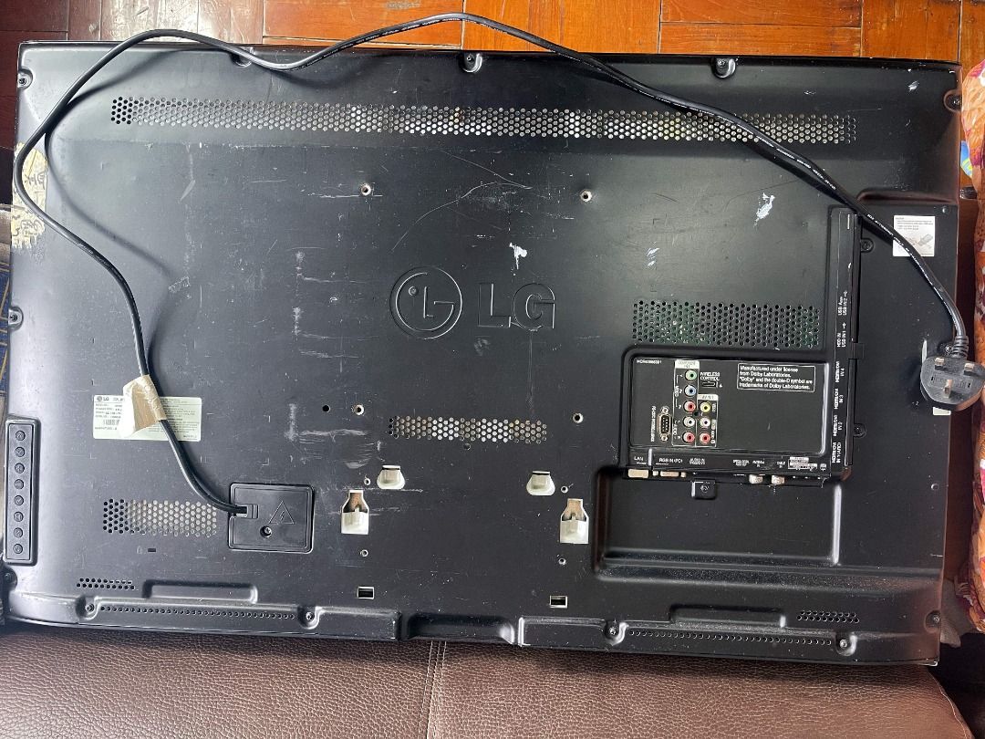 $250 樂金 LG 37吋 LG TV 37LV5700 全高清數碼電視機 無花 無崩 無光暗點 (無座地腳架), 家庭電器, 電視 & 其他娛樂, 電視 - Carousell