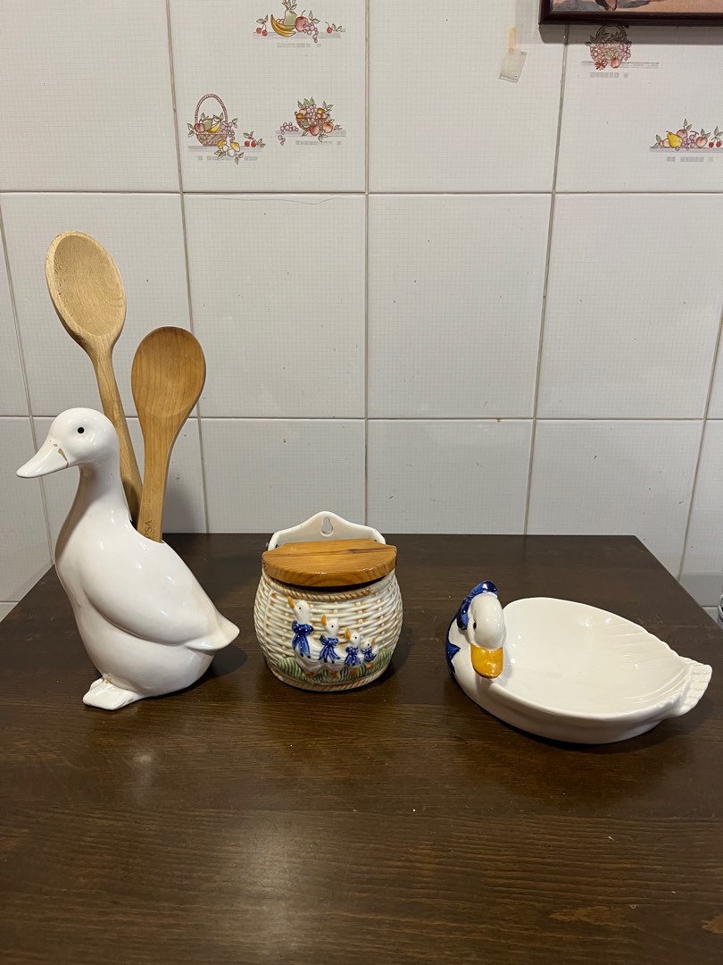 Beautiful country style porcelain duck decor set, Furniture & Home ...