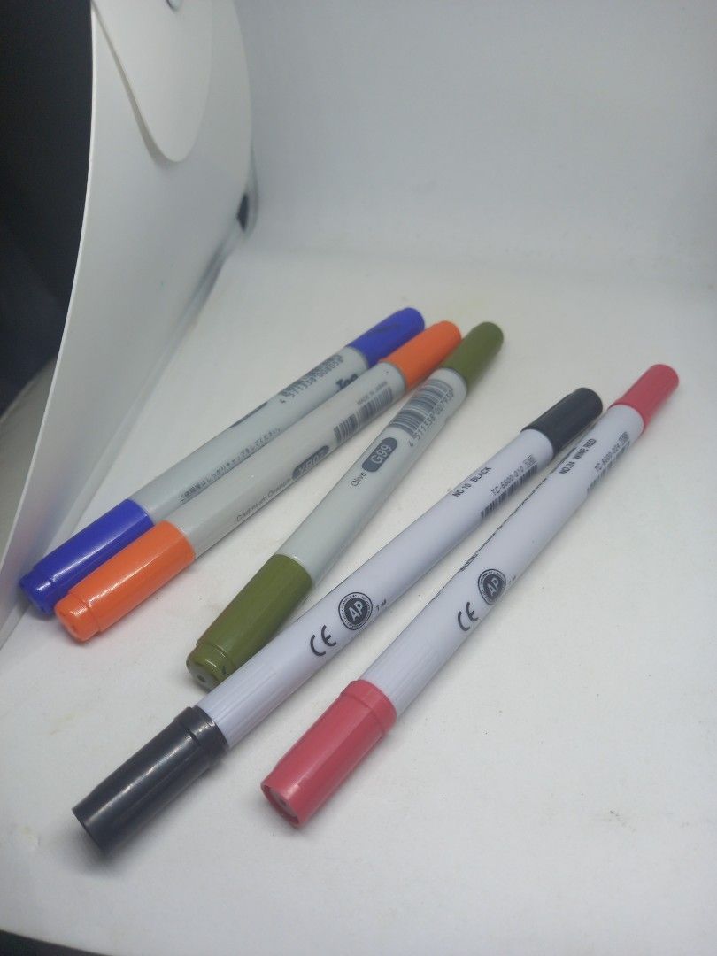 Branded coloring materials, Hobbies & Toys, Stationary & Craft, Craft ...