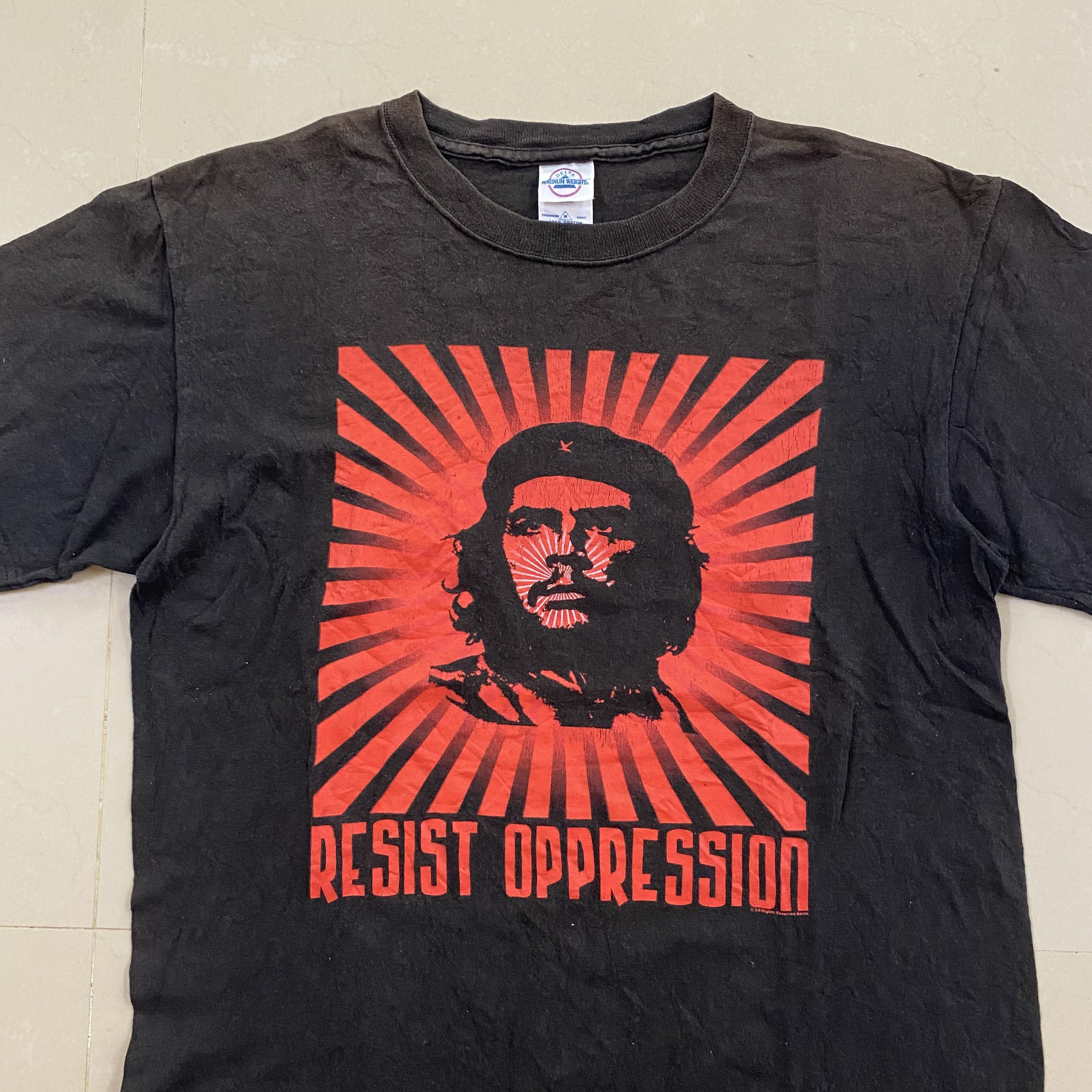Che Guevara Resist Operssion, Men's Fashion, Tops & Sets, Tshirts ...