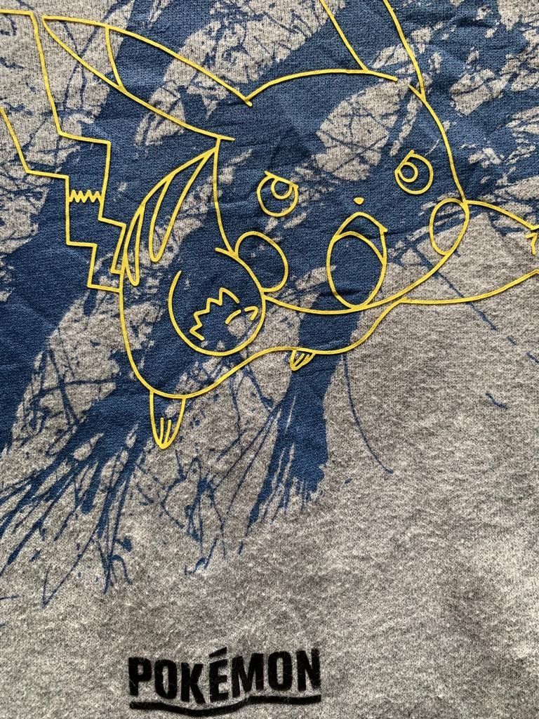 Crewneck uniqlo colab pokemon | limited edition | preloved | second ...