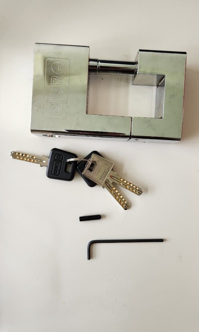 DURO Art 833 Pad lock for HDB Gate, Furniture & Home Living, Security ...