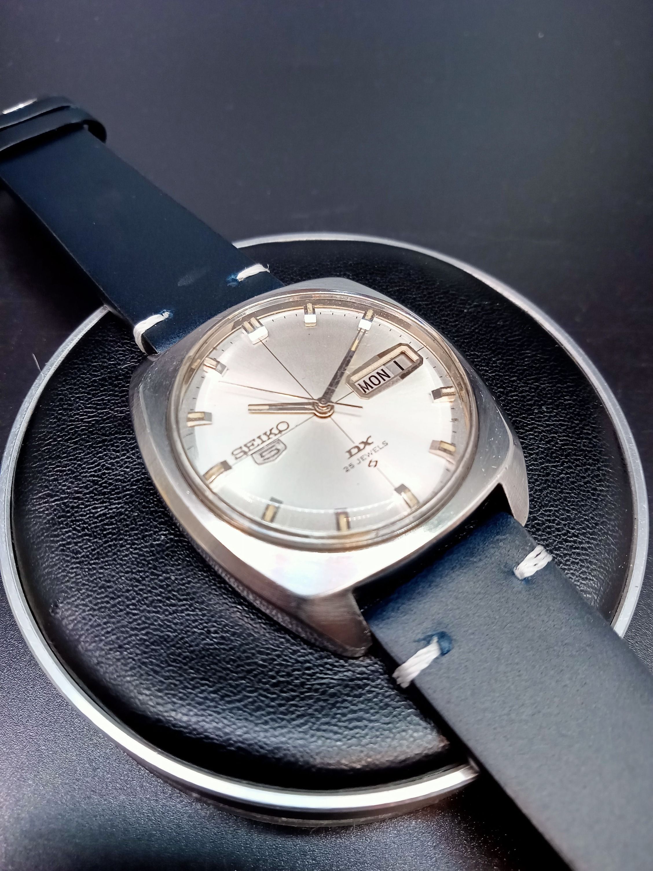 OMG Rare! Vintage June 1967 Seiko 5 DX SUWA 6106-7010 25J Automatic, Luxury, Watches on Carousell