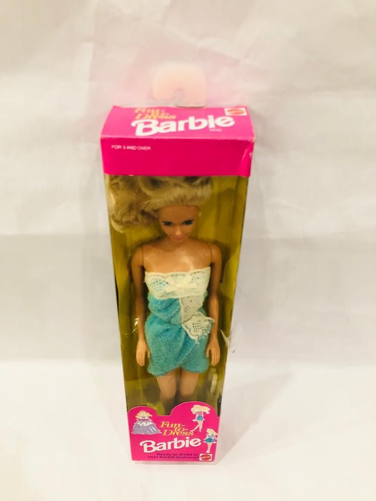 Fun to Dress Barbie (1992), Hobbies & Toys, Toys & Games on Carousell