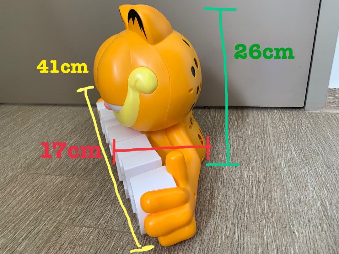 Garfield coin bank, Hobbies & Toys, Stationery & Craft, Craft Supplies ...