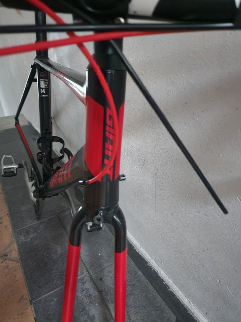 Giant defy Frameset, Sports Equipment, Bicycles & Parts, Bicycles on ...