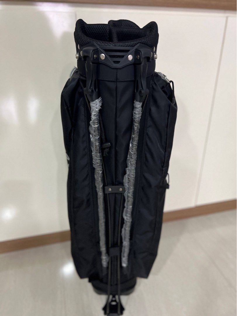 Golf Bag Cutter and Buck, Sports Equipment, Sports & Games, Golf on ...