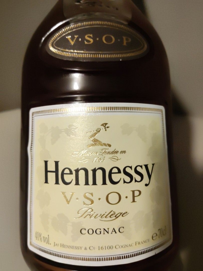 Hennessy VSOP privilege cognac, Food & Drinks, Alcoholic Beverages on Carousell