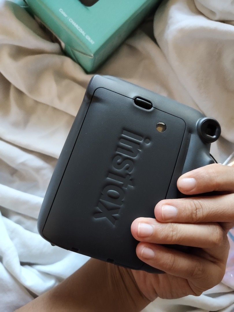 Instax Mini 11 Black (With Prism Package Freebies), Photography ...