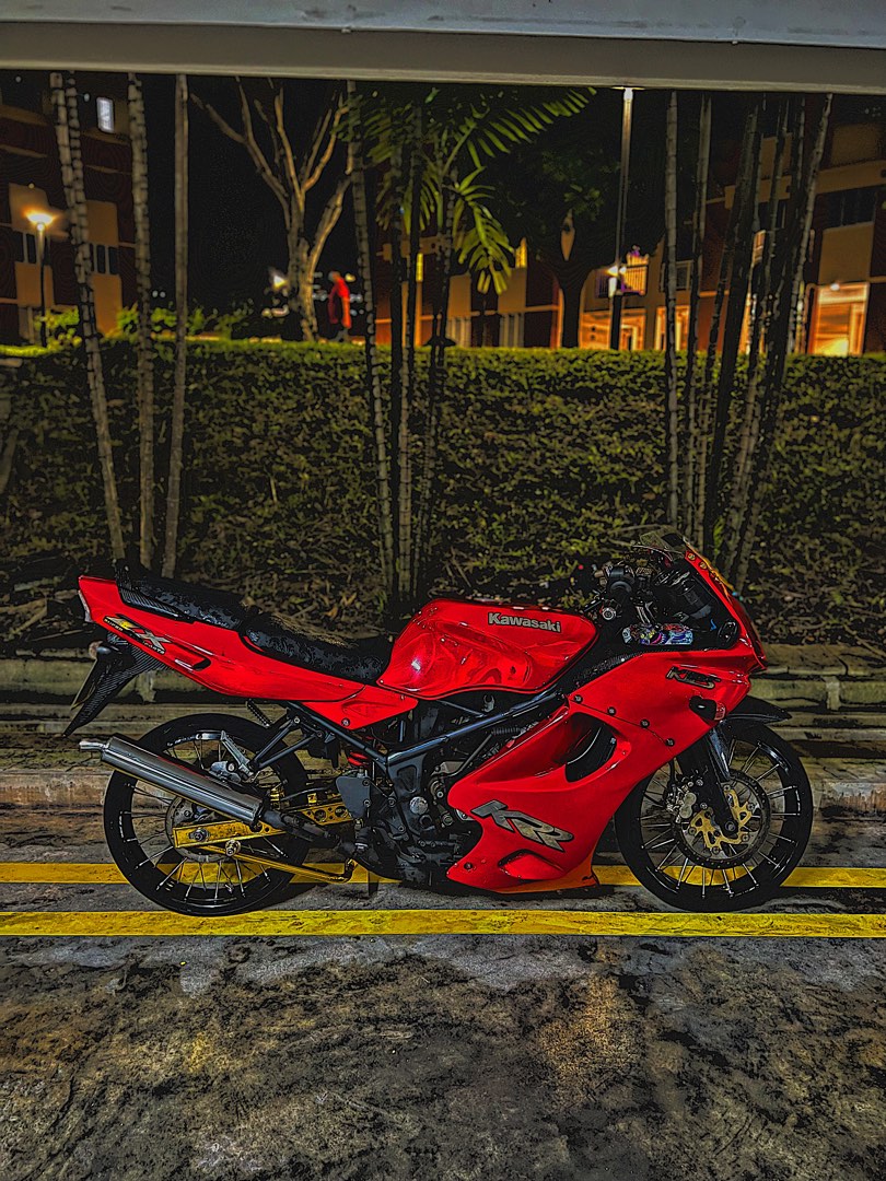 Kawasaki KRR Rim Velocita PNP, Motorcycles, Motorcycle Accessories on ...