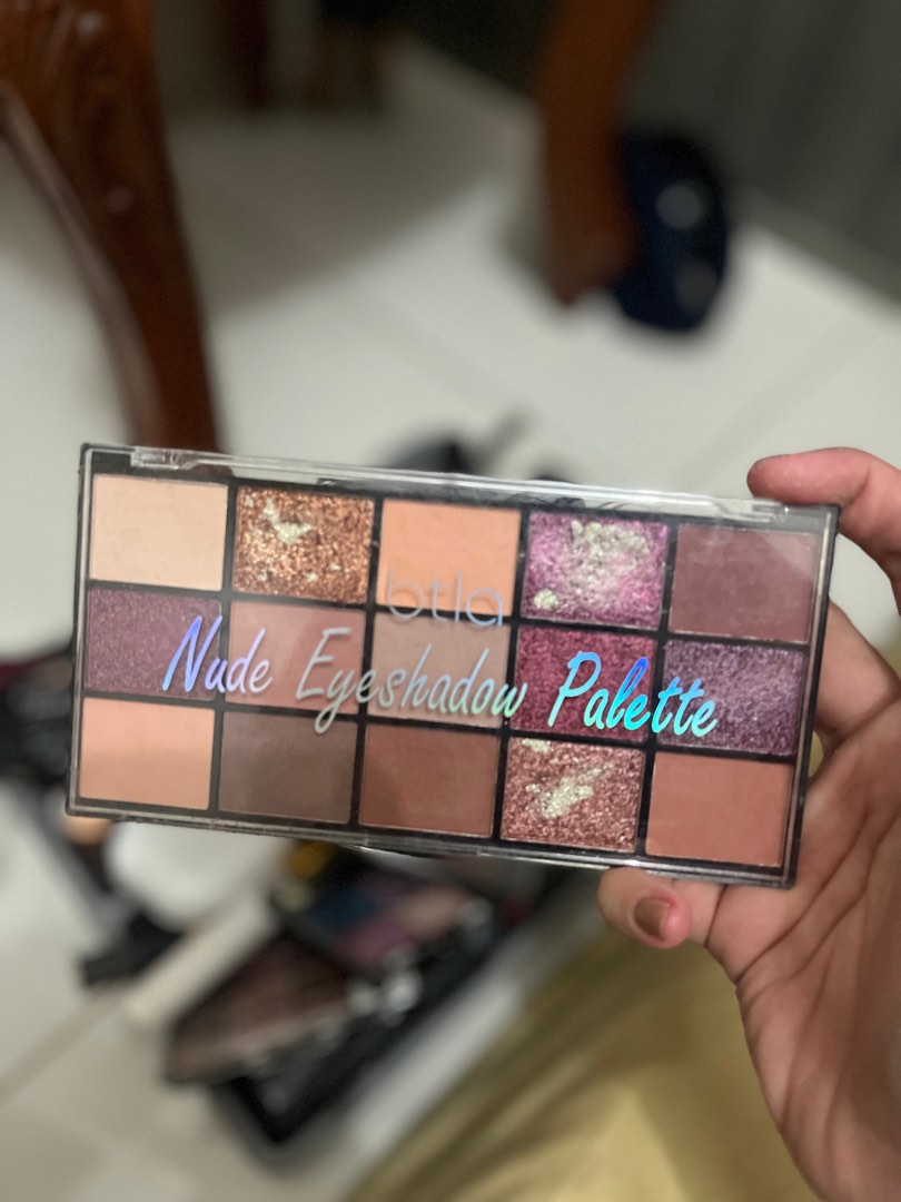 La Girl Eyeshadow Palette On Carousell