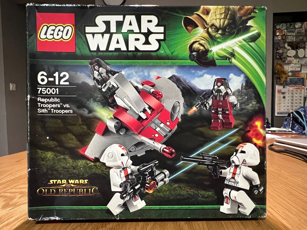 LEGO Star Wars 75001 - Republic Troopers vs Sith Troopers, Hobbies ...