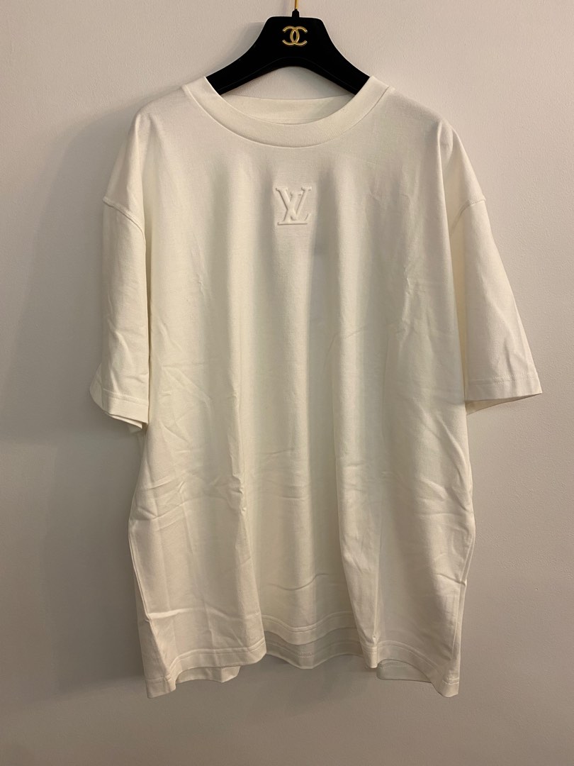 LOUIS VUITTON LV LOGO T-SHIRT, Luxury, Apparel on Carousell