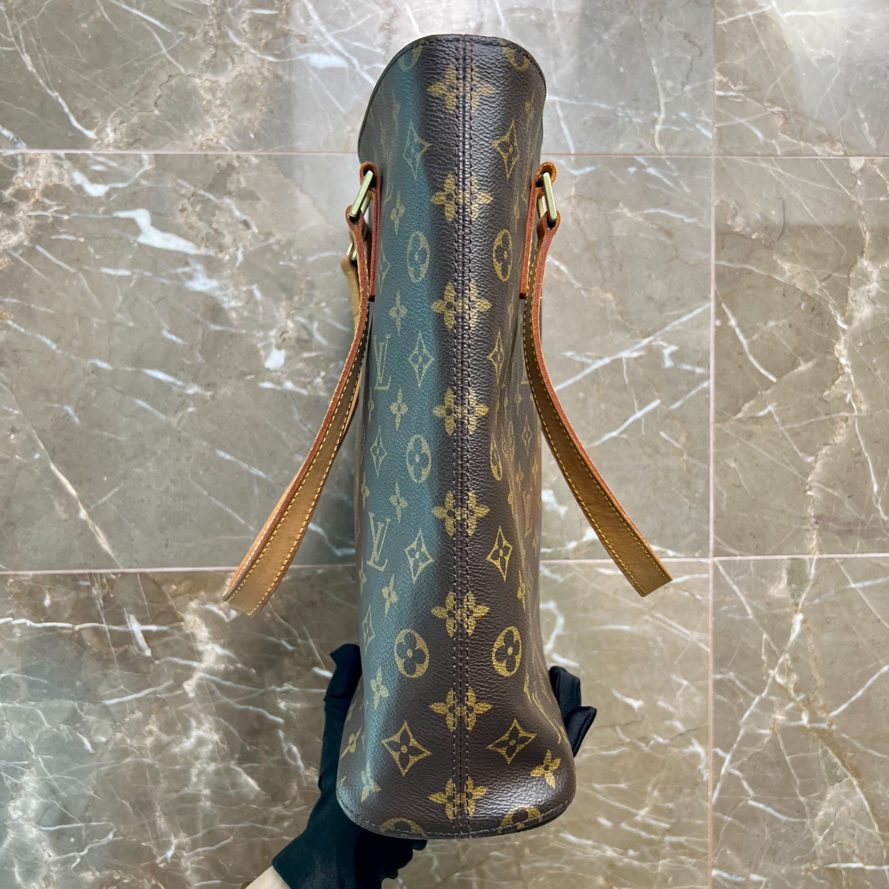 LV Vivian Monogram GM, Luxury, Bags & Wallets on Carousell