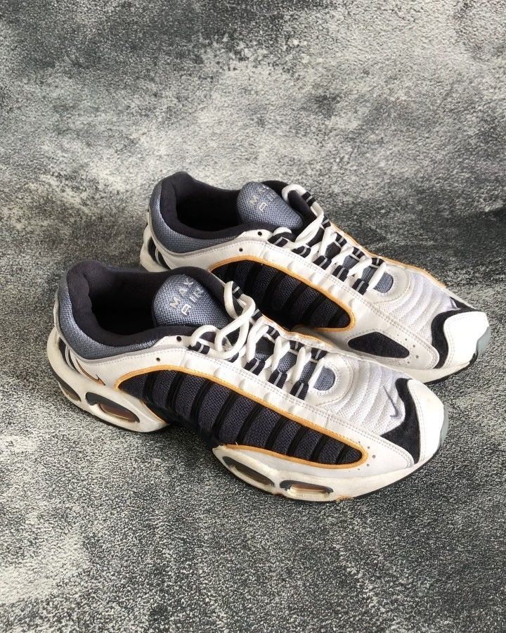 Nike Airmax Tailwind 4 Metro Grey, Fesyen Pria, Sepatu , Sneakers di Carousell