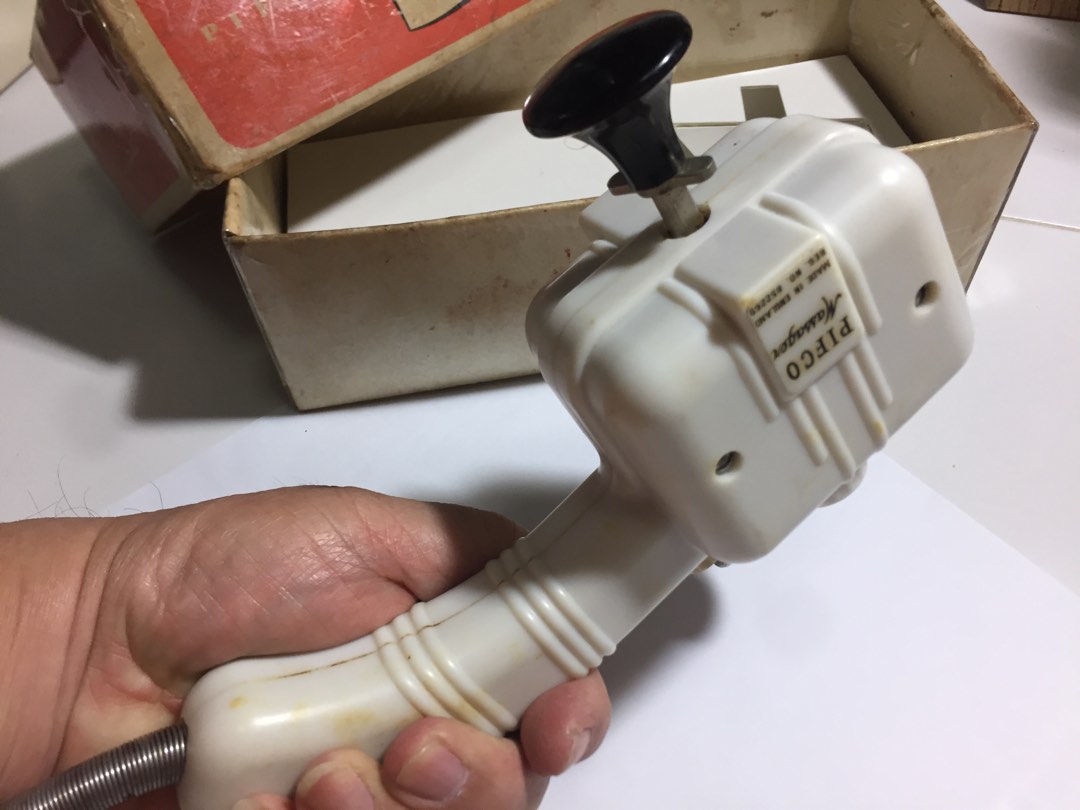 PIFCO Electric Massager, Hobbies & Toys, Memorabilia & Collectibles ...