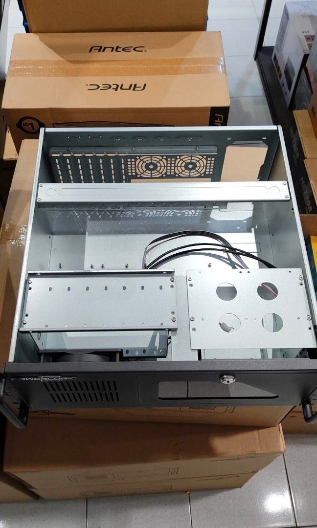 Powerlogic DVR-4U Rackmount Casing Server Case, Computers & Tech, Parts ...