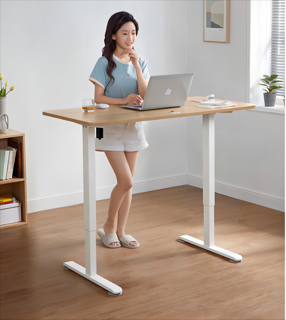 Raised shelf solid wood office table, very convenient, full gear, free ...