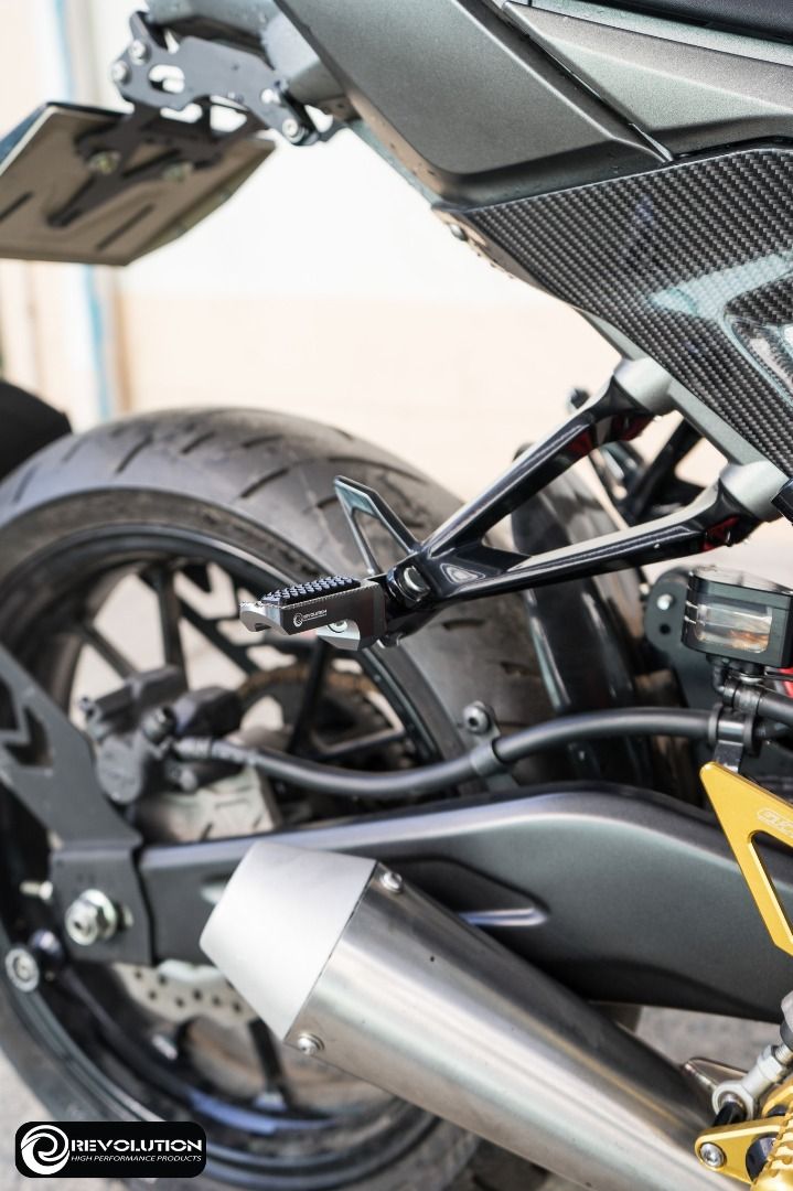 Revolution Singapore Honda CB125R CB150R CB300R CBR250 CB400 CB400X ...