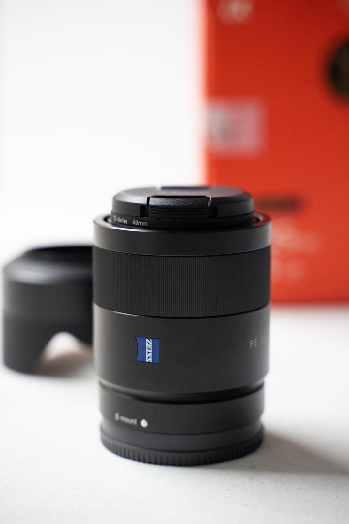 Sony Carl Zeiss 55mm 1.8F Lens, Photography, Lens & Kits on Carousell