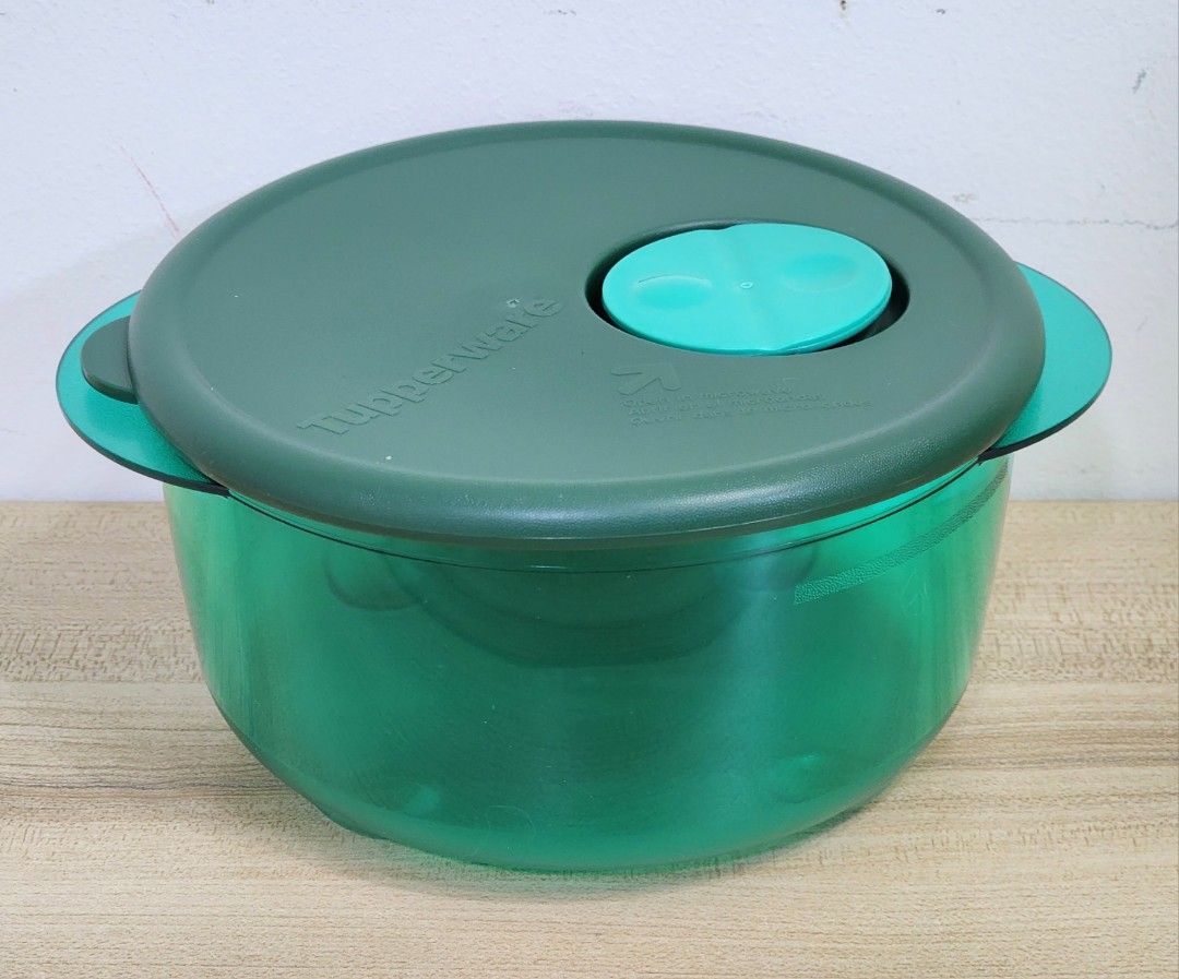 Tupperware Rock-N-Serve Small Round 800ml, Furniture & Home Living ...
