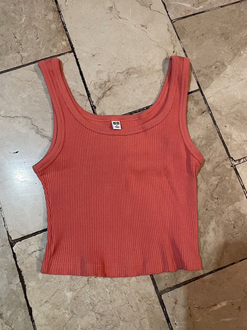 Uniqlo Ribbed Crop Top, Women's Fashion, Tops, Sleeveless on Carousell