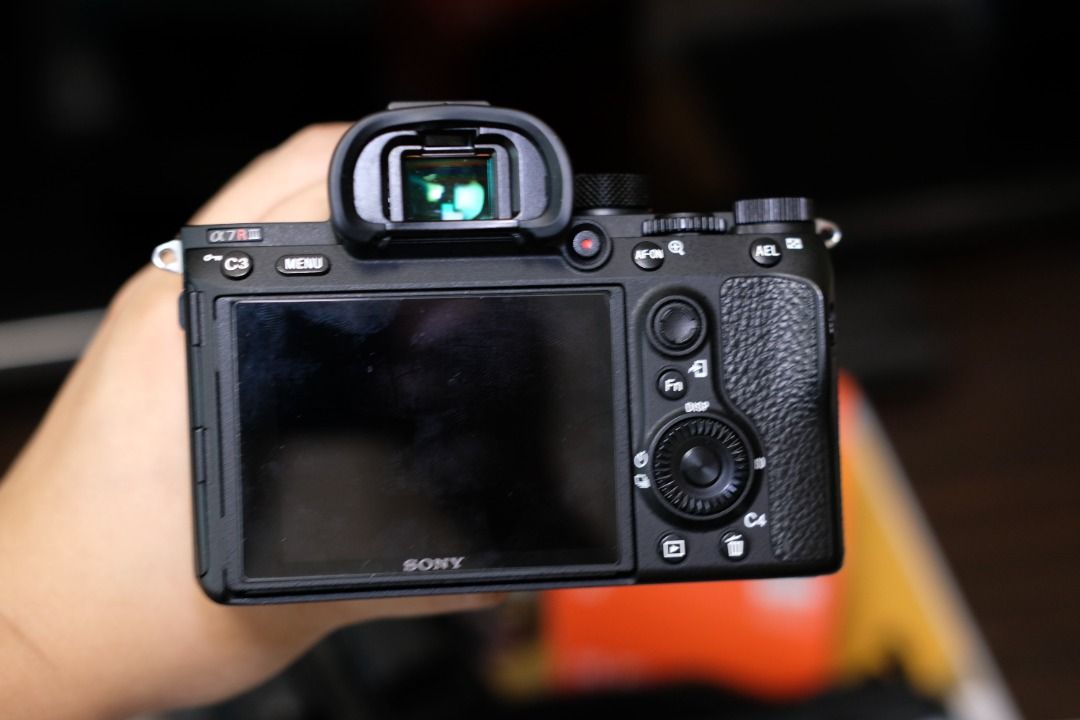 Very Low Shutter Count Sony A7Riii | A7R3 | A7R Mark 3 + Sony FE 85mm f1.8, Photography, Cameras ...