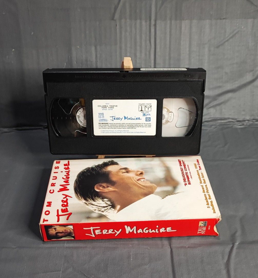 VHS Tapes Jerry Maguire, Hobbies & Toys, Memorabilia & Collectibles ...