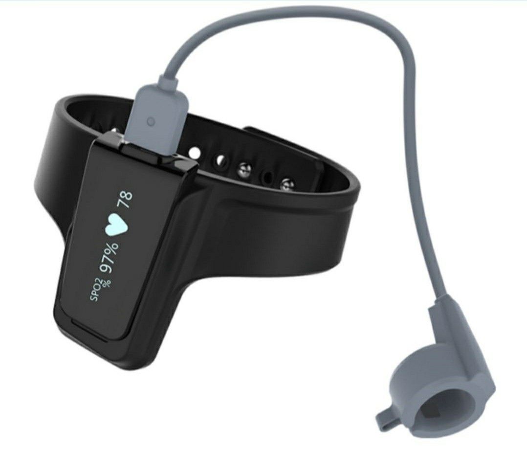 Viatom checkme O2 smart wrist pulse oximeter, Health & Nutrition ...