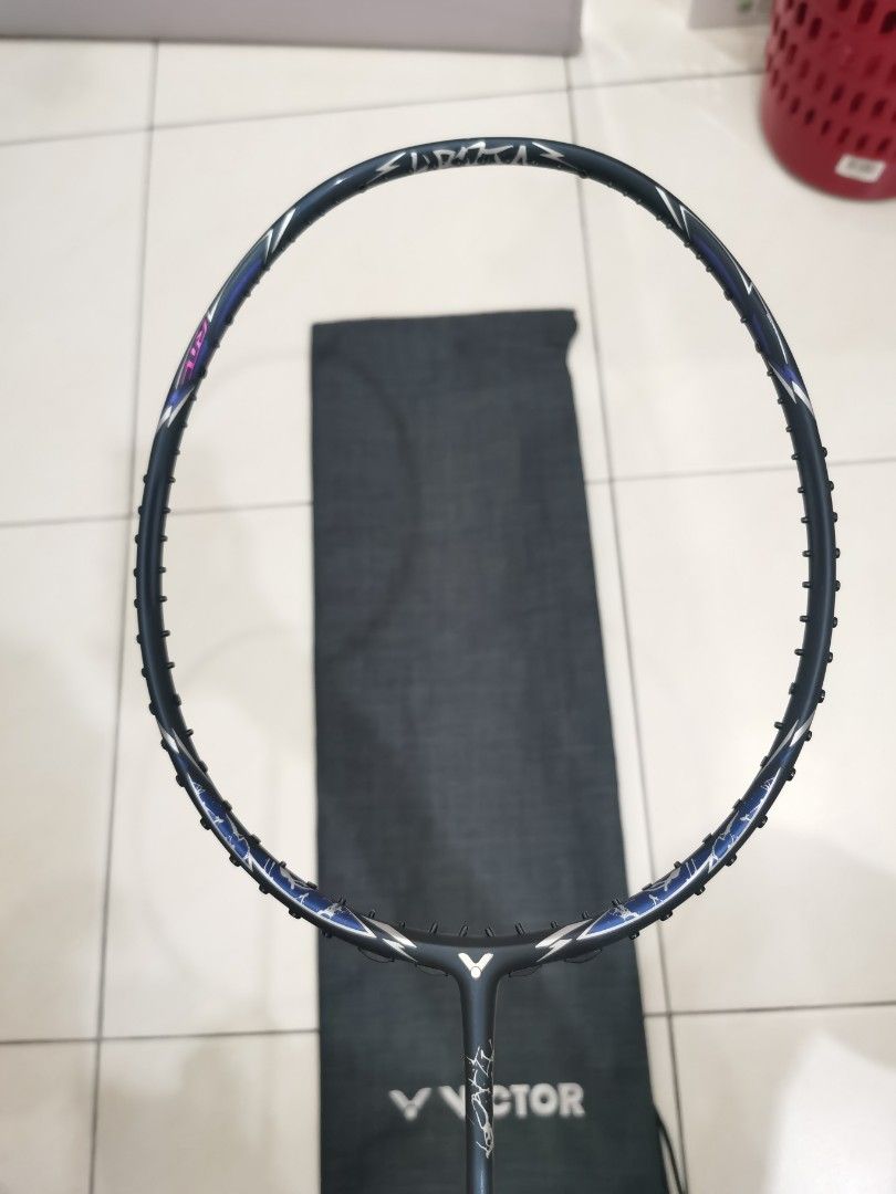 Victor Auraspeed 90k II (4UG5), Sports Equipment, Sports & Games ...