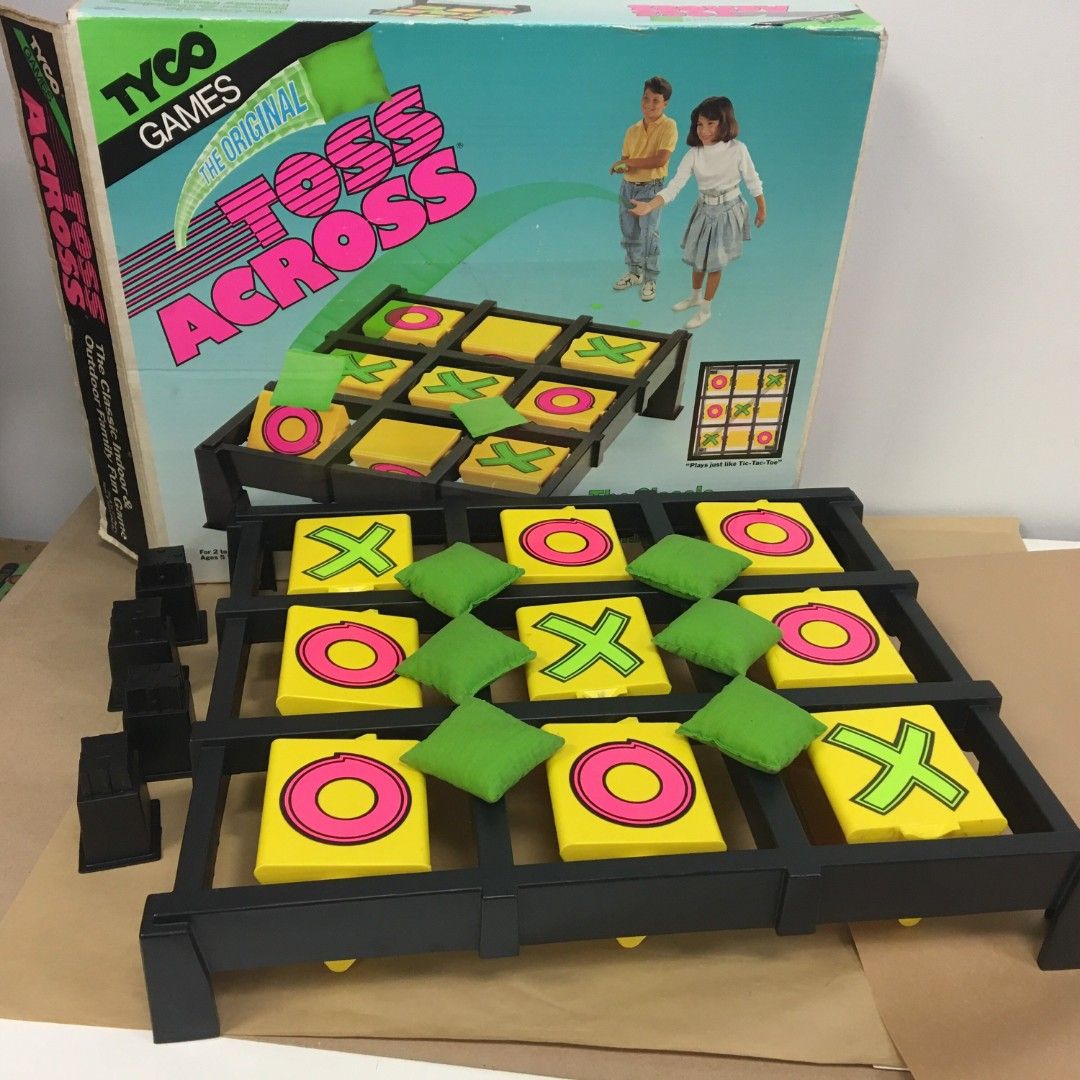 Vintage 1990s Toss Across Game - Tic Tac Toe, Hobbies & Toys, Toys ...